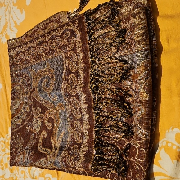 Accessories | Elegant Paisley Shawl With Metallic Accents And Fringe ...